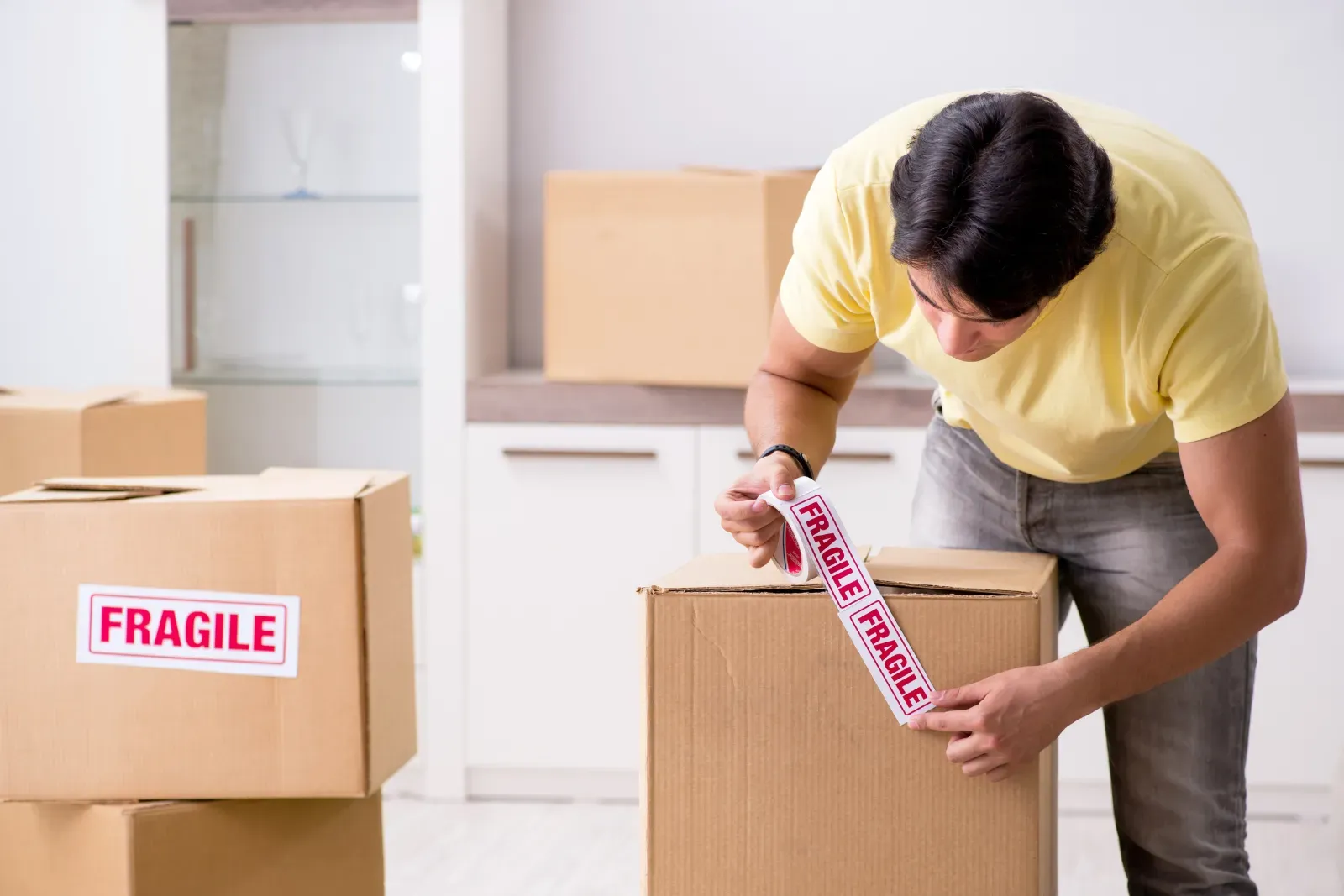 4 Tips Penting Belanja Barang Pecah Belah Agar Aman Dan Hemat
